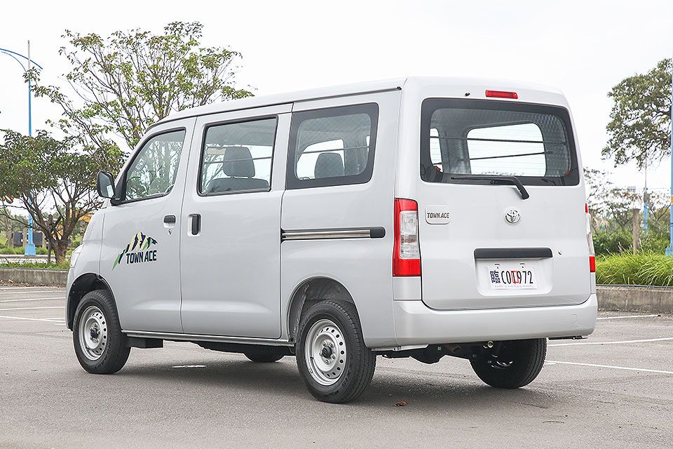 入門小商旅新秀─Toyota Town Ace Van試駕 - U-CAR圖片