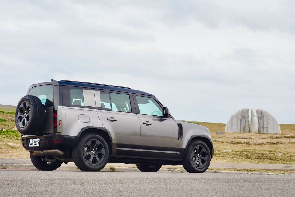 經典致勝，柴油魅力升級─Land Rover 25.5年式Defender 110 D300 X-Dynamic HSE試駕圖集 - U-CAR圖片