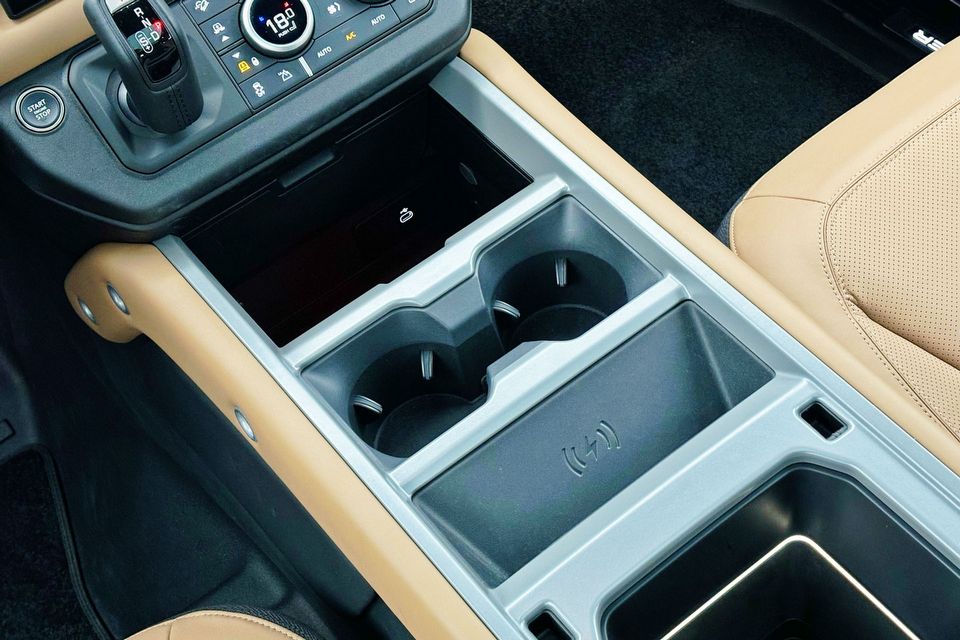 經典致勝，柴油魅力升級─Land Rover 25.5年式Defender 110 D300 X-Dynamic HSE試駕圖集 - U-CAR圖片