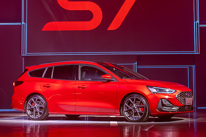 Ford Focus ST Wagon 車款介紹 - U-CAR Find your car