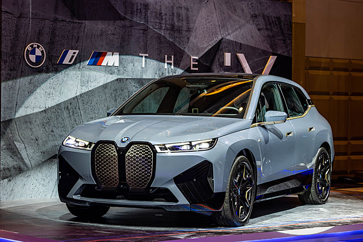 BMW iX 車款介紹 - U-CAR Find your car