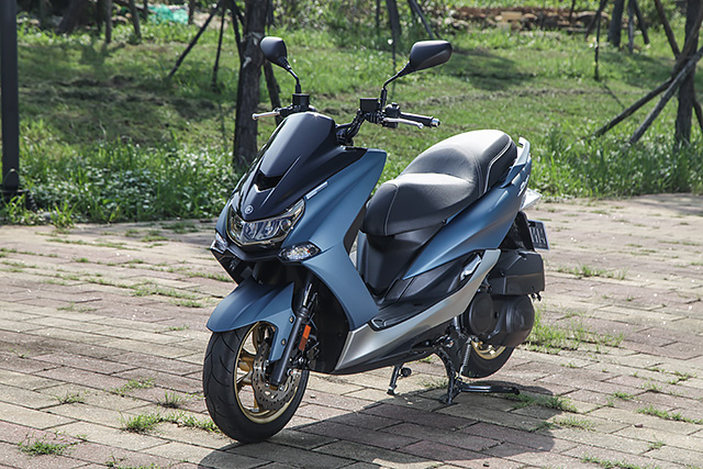 引領規格的旗艦跑旅─2017 Yamaha SMAX ABS版 | U-CAR專題