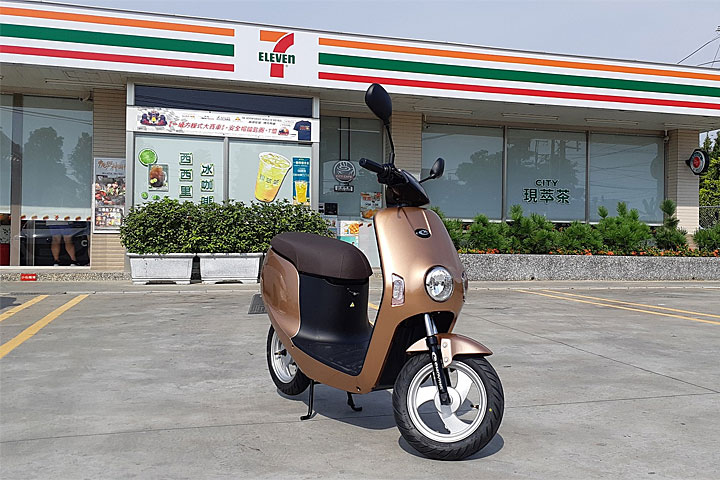 宜蘭成立全新emoving專賣店、進駐超商販售，7-Eleven開賣emoving Shine | U-CAR新聞