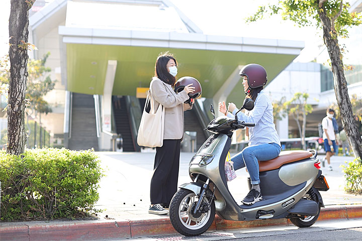 享30期分期0利率、低月付，5月與6月eMoving iE125促銷 | U-CAR機車