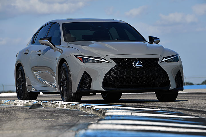 限量500輛、專屬外觀內裝配置，Lexus推出IS 500 Performance首發版特式車 | U-CAR新聞