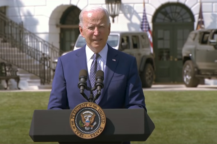 NHTSA最終版CAFE油耗標準定案，2026年平均油耗需達到每公升20.8公里 | U-CAR新聞