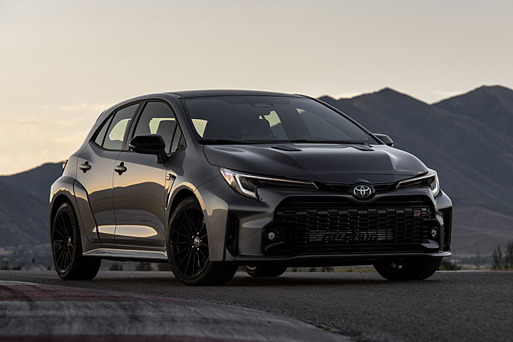 售價3.59萬美金起、入門秋季開始交車，Toyota GR Corolla美國上市 | U-CAR新聞