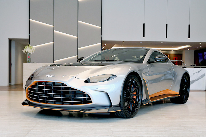 最大馬力700匹、全球333輛已完售，國內首輛Aston Martin V12 Vantage Coupe亮相 | U-CAR新聞