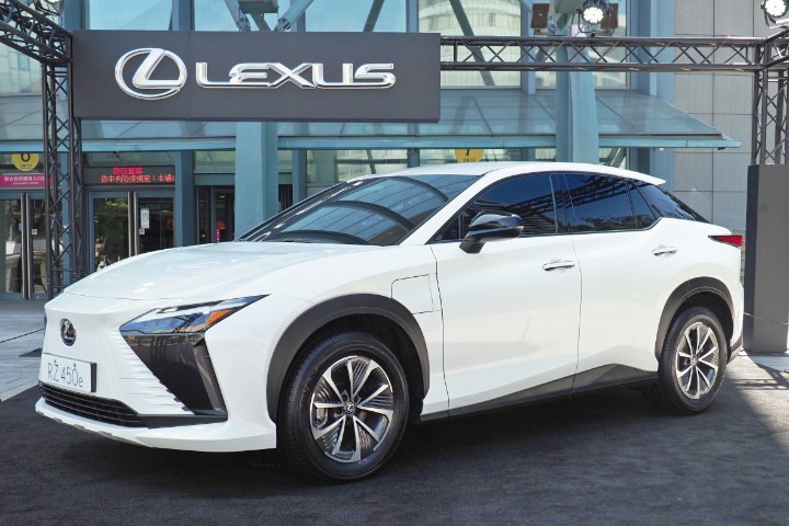 [U-EV]總代理和泰公佈Lexus RZ450e首波配額30輛，即日起展開早鳥資格登錄，有望本月交車 | U-CAR新聞