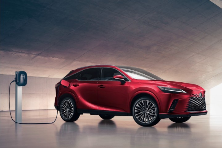 美規Lexus RX車系新增RX 450h+插電式油電動力，純電續航達56公里，售價70,080美元起 | U-CAR新聞