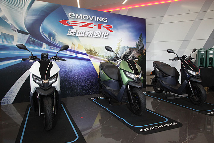 售價9.99萬元起，運動化跑格外觀，中華eMoving EZ-R正式上市 | U-CAR機車