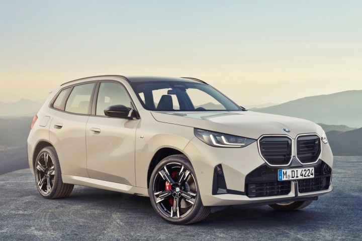 最快2025年第一季導入國內，M50 xDrive等4種動力選擇，第4代大改款BMW X3亮相 | U-CAR新聞