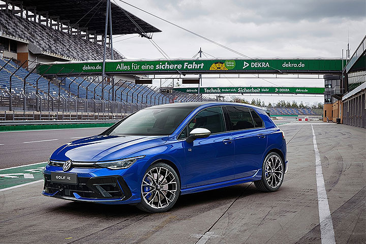 Volkswagen小改款8代Golf R亮相，2.0升渦輪引擎動力提升至333匹，導入12.9吋中控螢幕 | U-CAR新聞