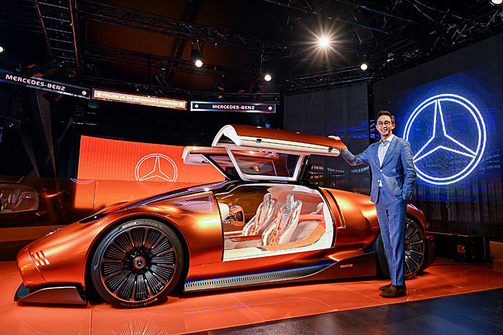 Vision One-Eleven概念車首度亮相，111% Mercedes-Benz特展正式開幕 | U-CAR新聞
