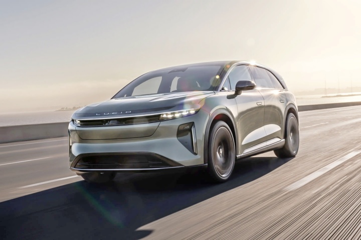 [U-EV]雙車型起價8萬美元內，續航708公里預計2025年投產，Lucid公佈純電休旅Gravity售價 | U-CAR新聞