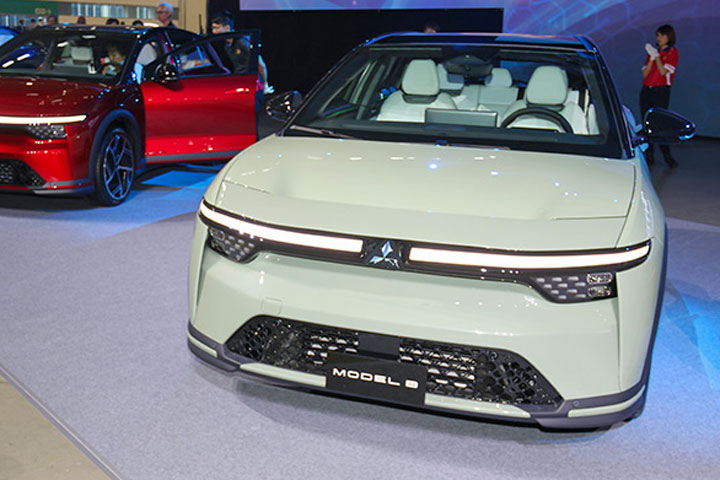 Mitsubishi Motors傳將與鴻華簽訂合約，Foxtron Model B掛上三菱廠徽有哪些重要意義？臺灣汽車產業篇 | U-CAR新聞