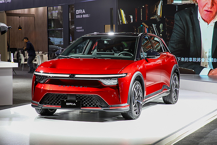 2026臺北車展：售價89.9萬至104.9萬，Foxtron展出純電掀背Bria車系 | U-CAR新聞